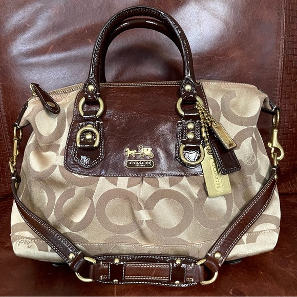 Coach | Bags | Coach Convertible Crossbody Bag In Excellent Condition ...